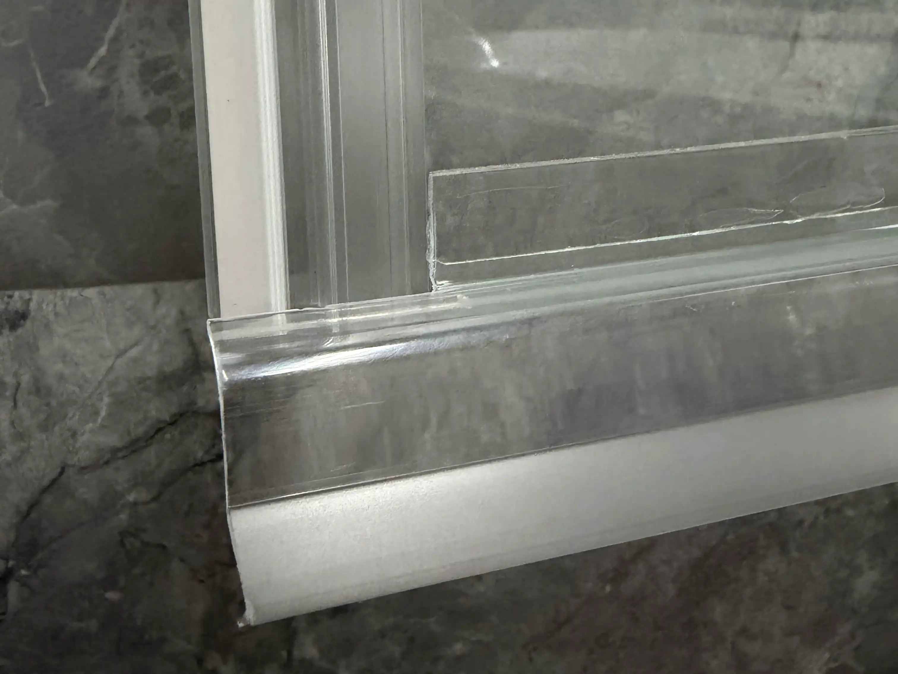 How to Cut the S312DTL7 Adhesive Shower Seal: Perfecting the Corner Jo ...